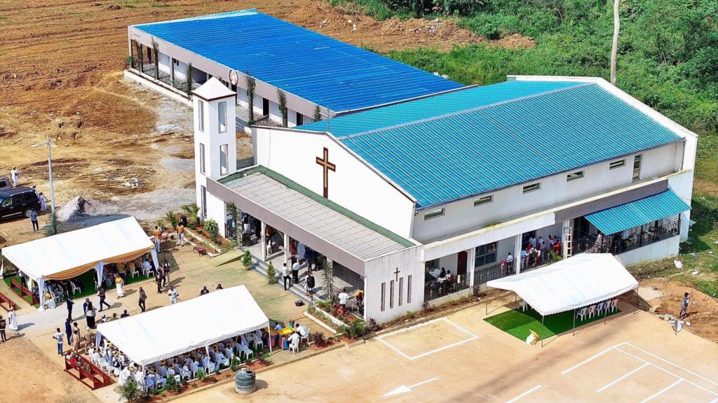 Dédicace de la chapelle Saint Michel de Nkoum-Yeguigne à Oyem ...
